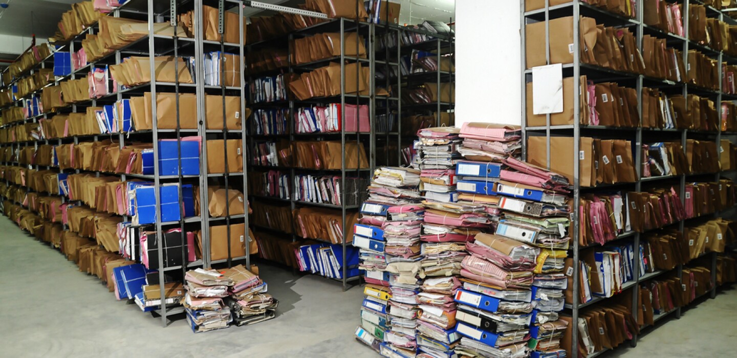 Cowlitz County, Wash., Digitizing Records Back to the 1850s Cowlitz County, Wash., Digitizing Records Back to the 1850s